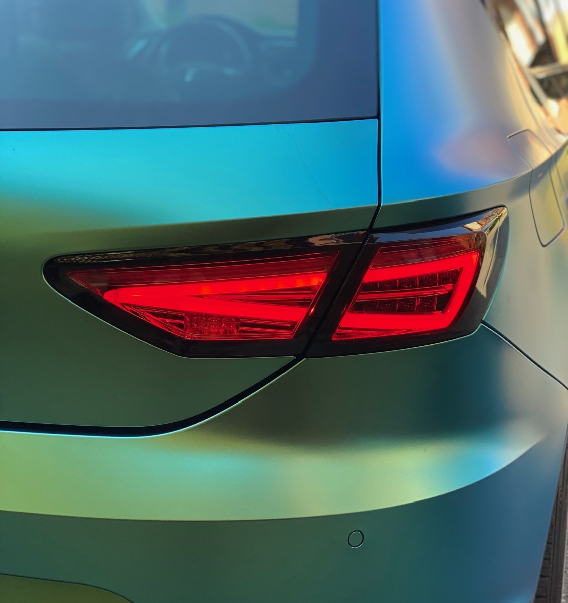 Full LED upgrade design taillights for Seat Leon 5F 12-16 black/smoked ...